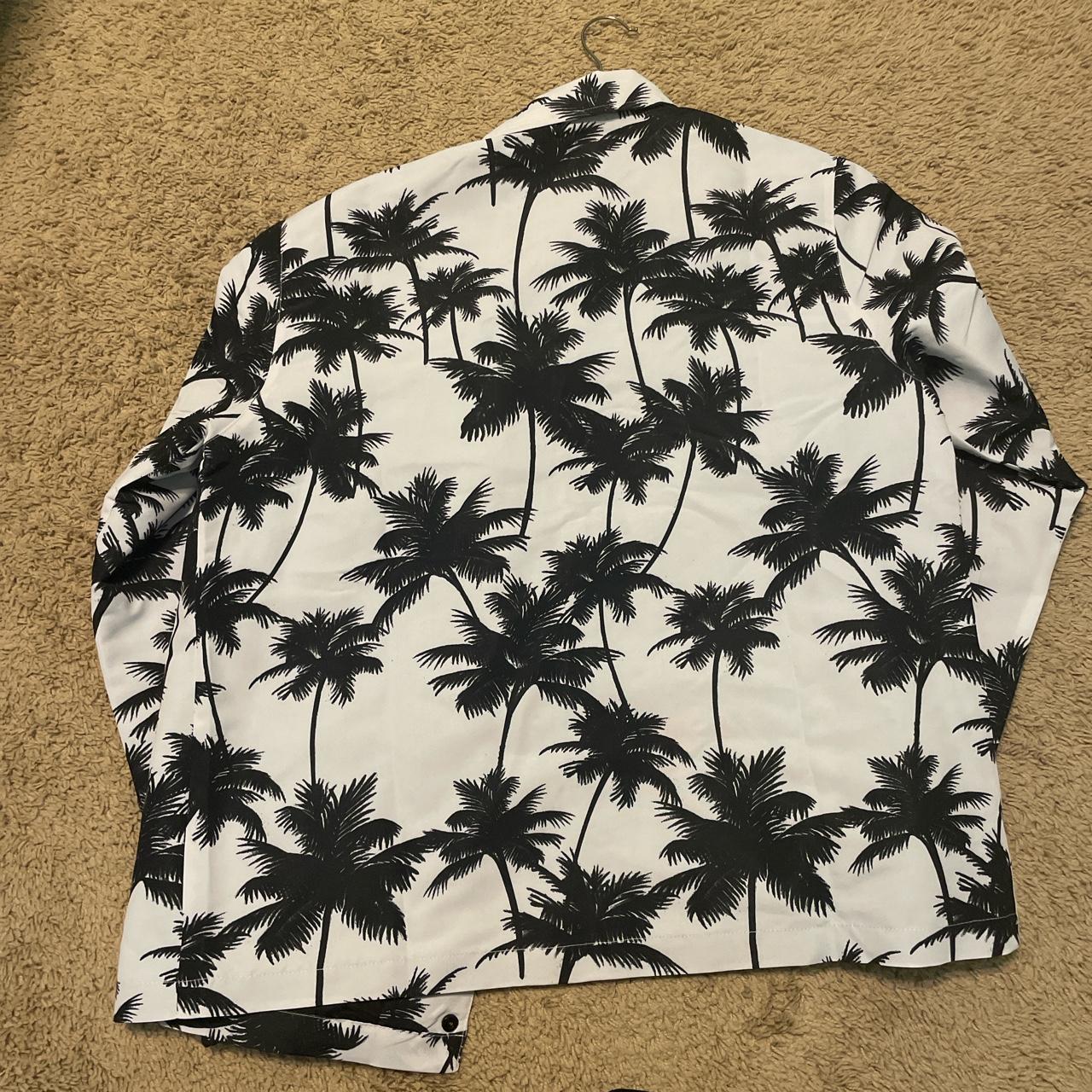 Lightweight forever 21 palm trees jacket Mens large - Depop
