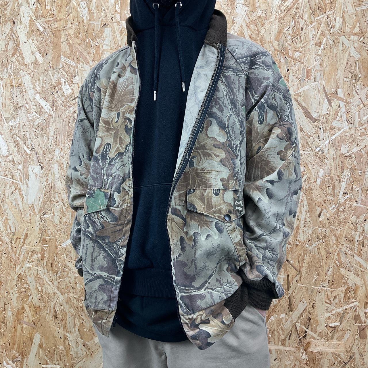 USA 🇺🇸 real tree/leaf camo print jacket. Large front... - Depop