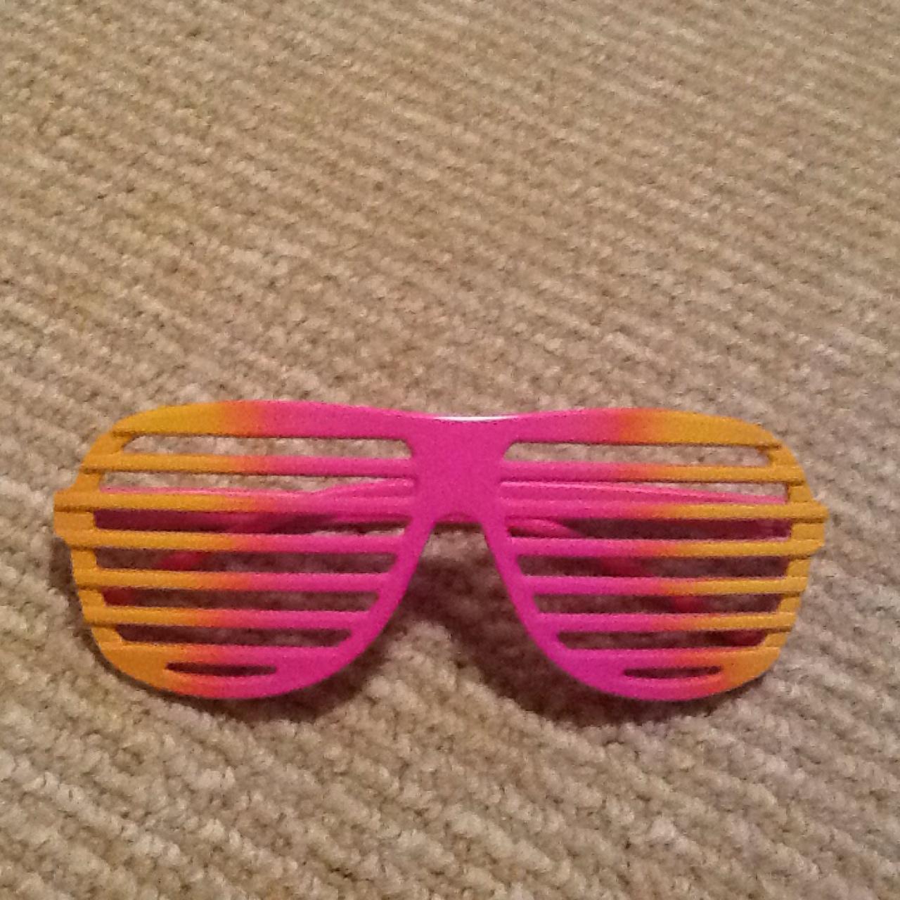Yellow and pink shutter shade glasses | Depop