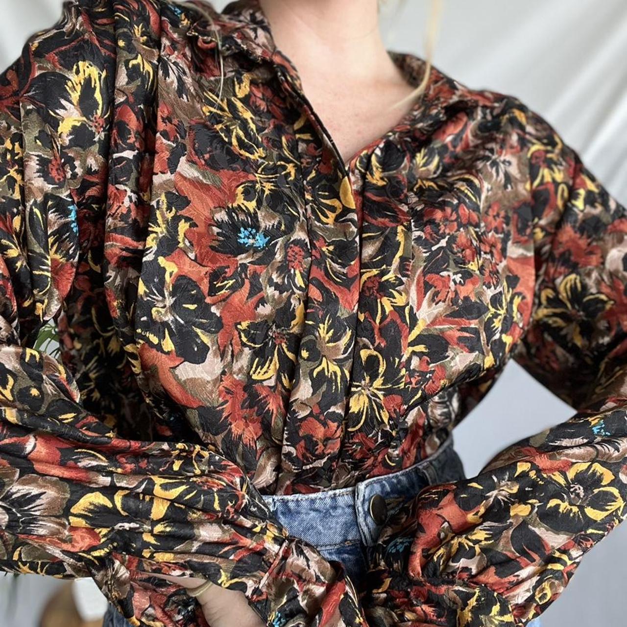 Funky retro blouse featuring gorgeous floral design,... - Depop