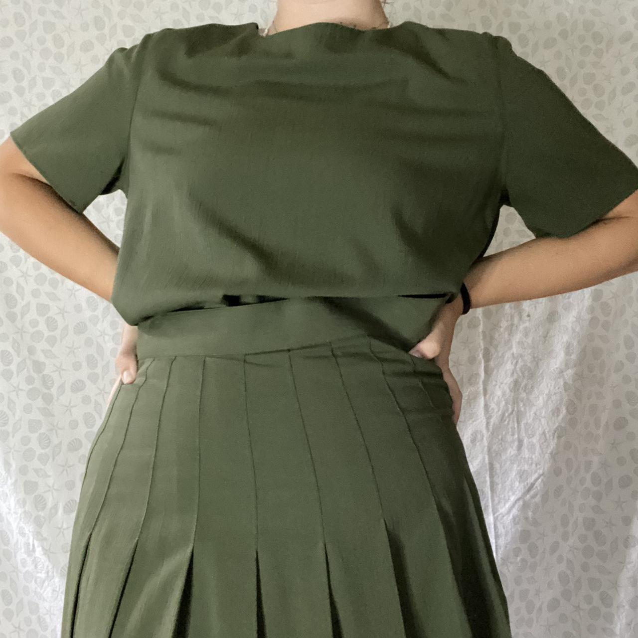 🌲vintage toni garment for CC magic green skirt... - Depop