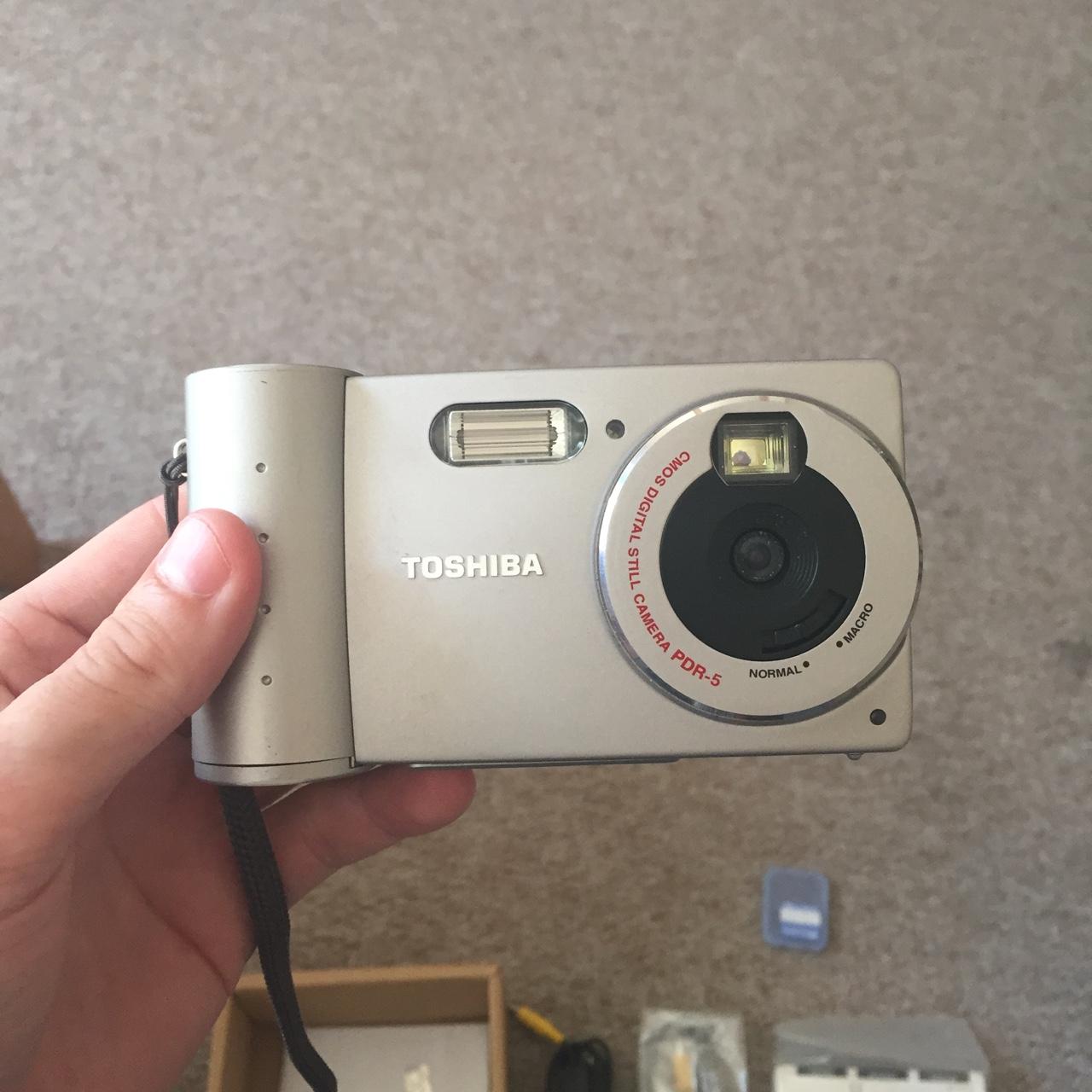 Toshiba digital still camera with built-in PC Card!... - Depop