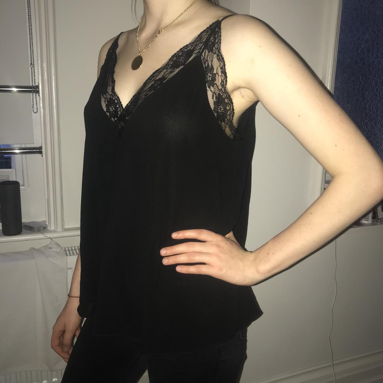 Super Cute Zara Top Hardly Ever Worn And New Depop