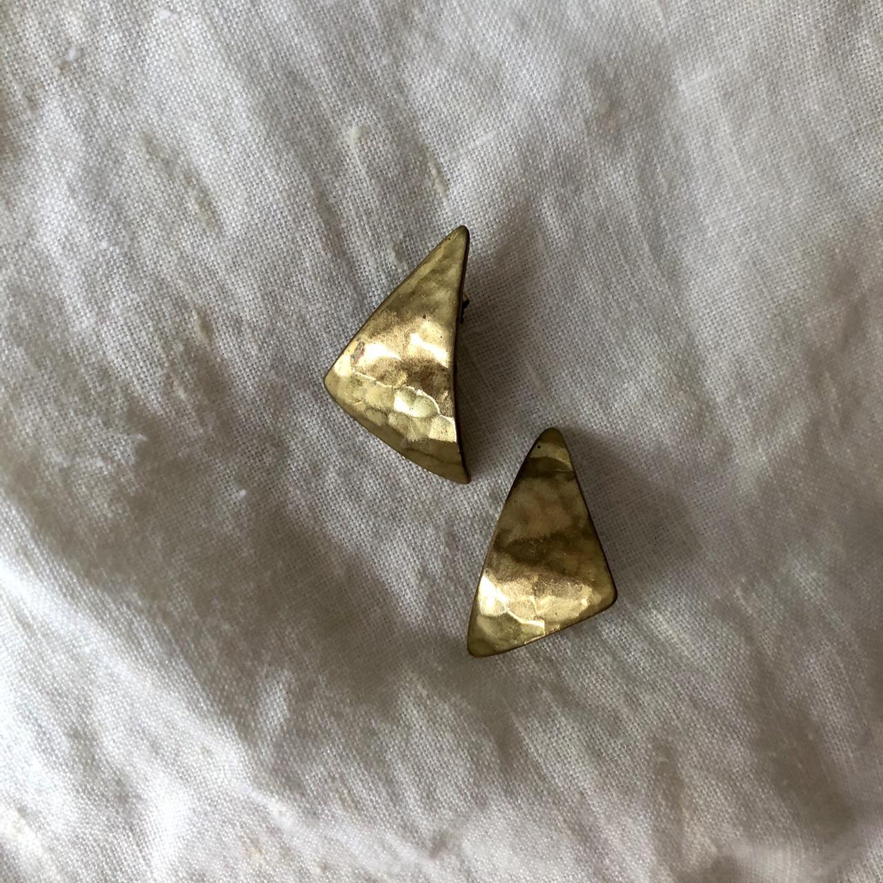 Hammered metal triangle earrings • post backing •... - Depop