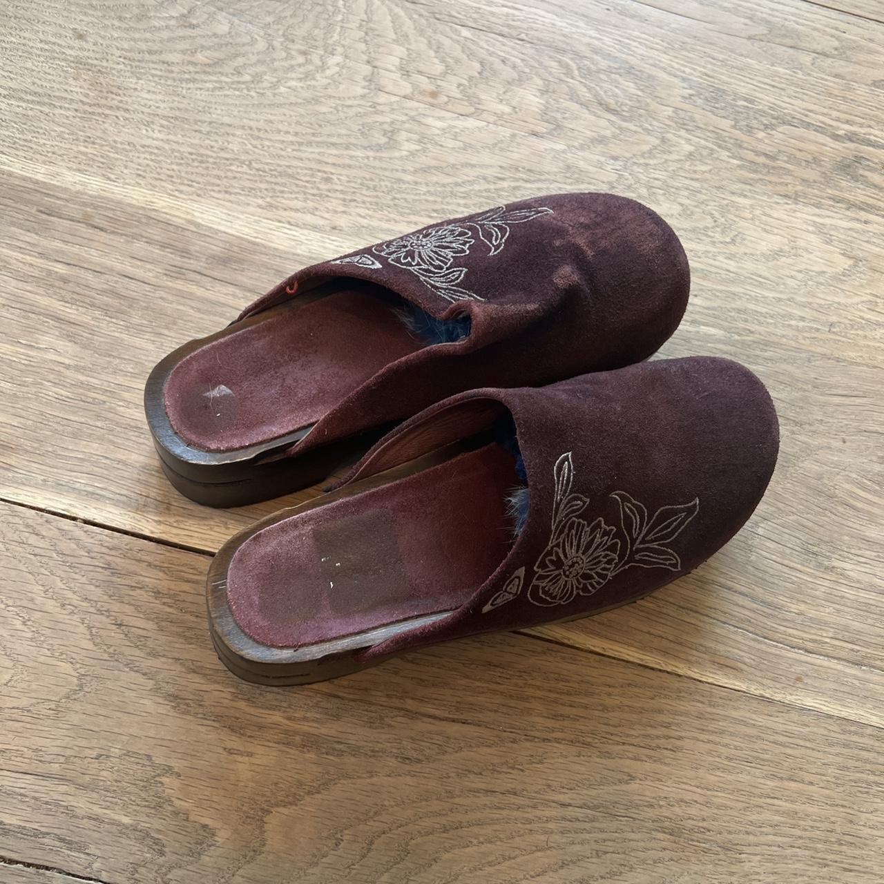 Vintage 00s roxy platform clogs, suede feel upper... - Depop