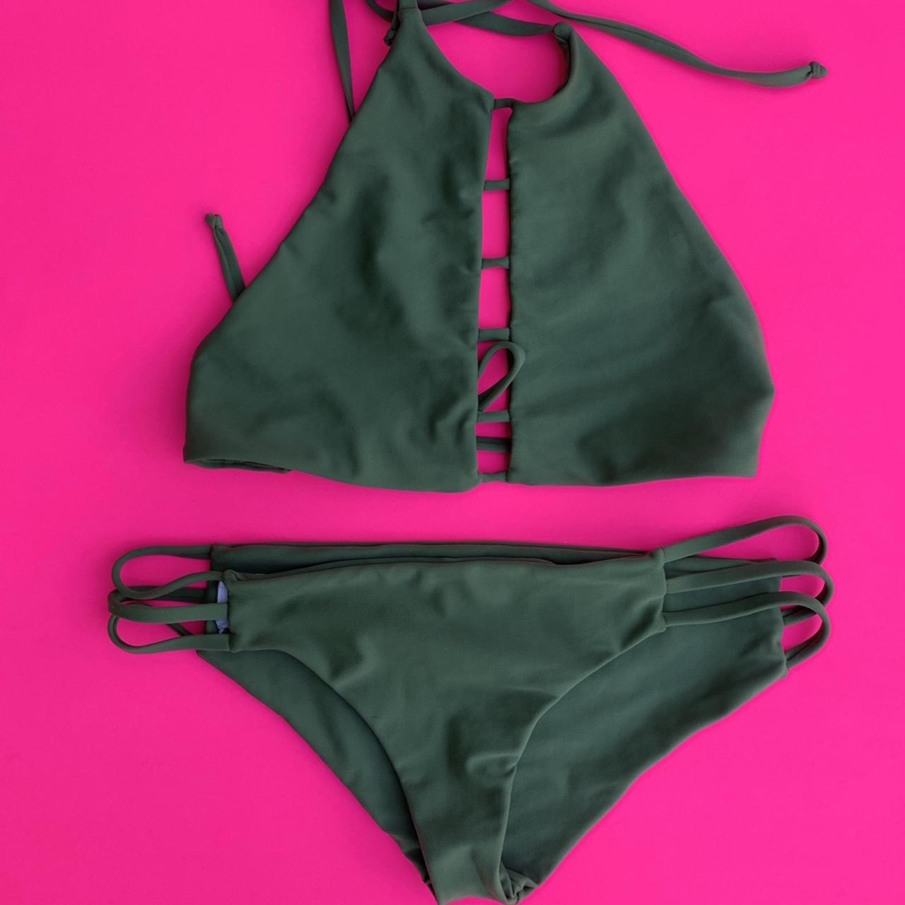 love this cute lil kini! never worn, not a good... - Depop