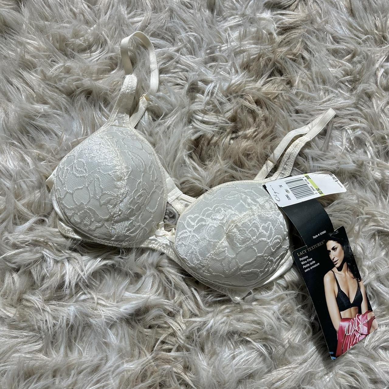 Olga Women's Cream Bra | Depop