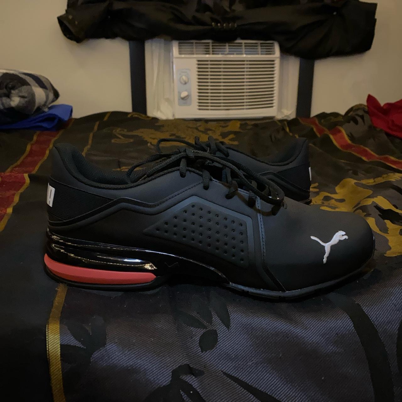 Puma Men's Black and Red Trainers | Depop