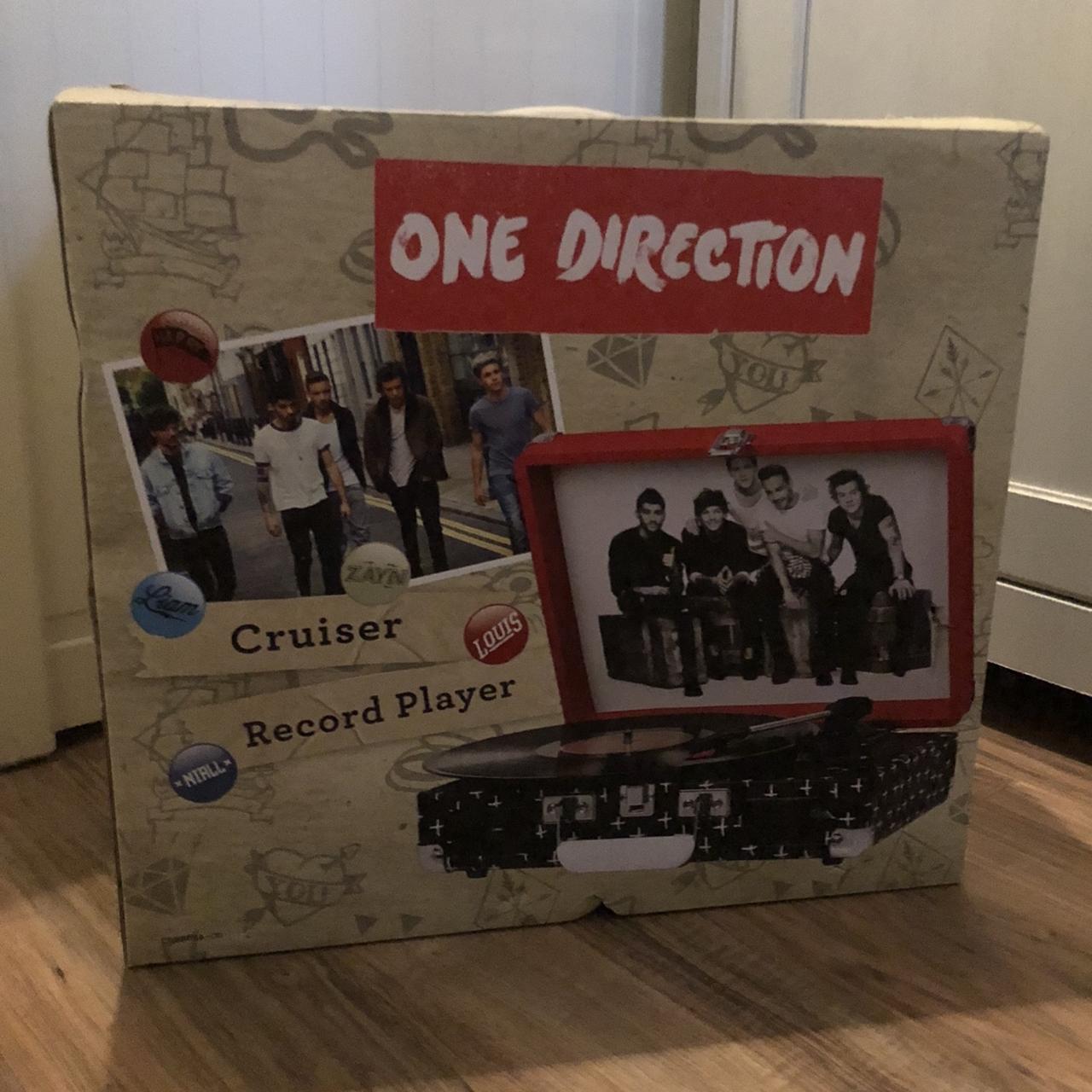 🌼 RARE ONE DIRECTION RECORD PLAYER 🌼 This Cruiser... | Depop
