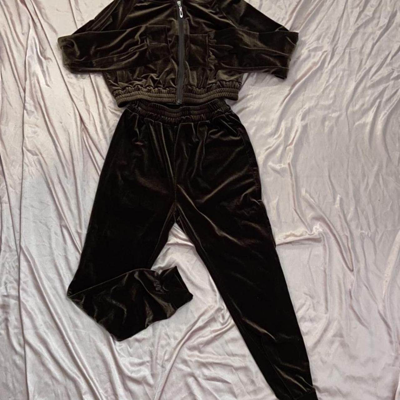 brown velvet 2 piece set in perfect condition never... - Depop