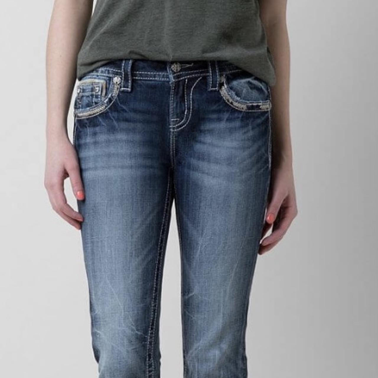 Miss Me Signature Crop Just below the knee Size 26... - Depop