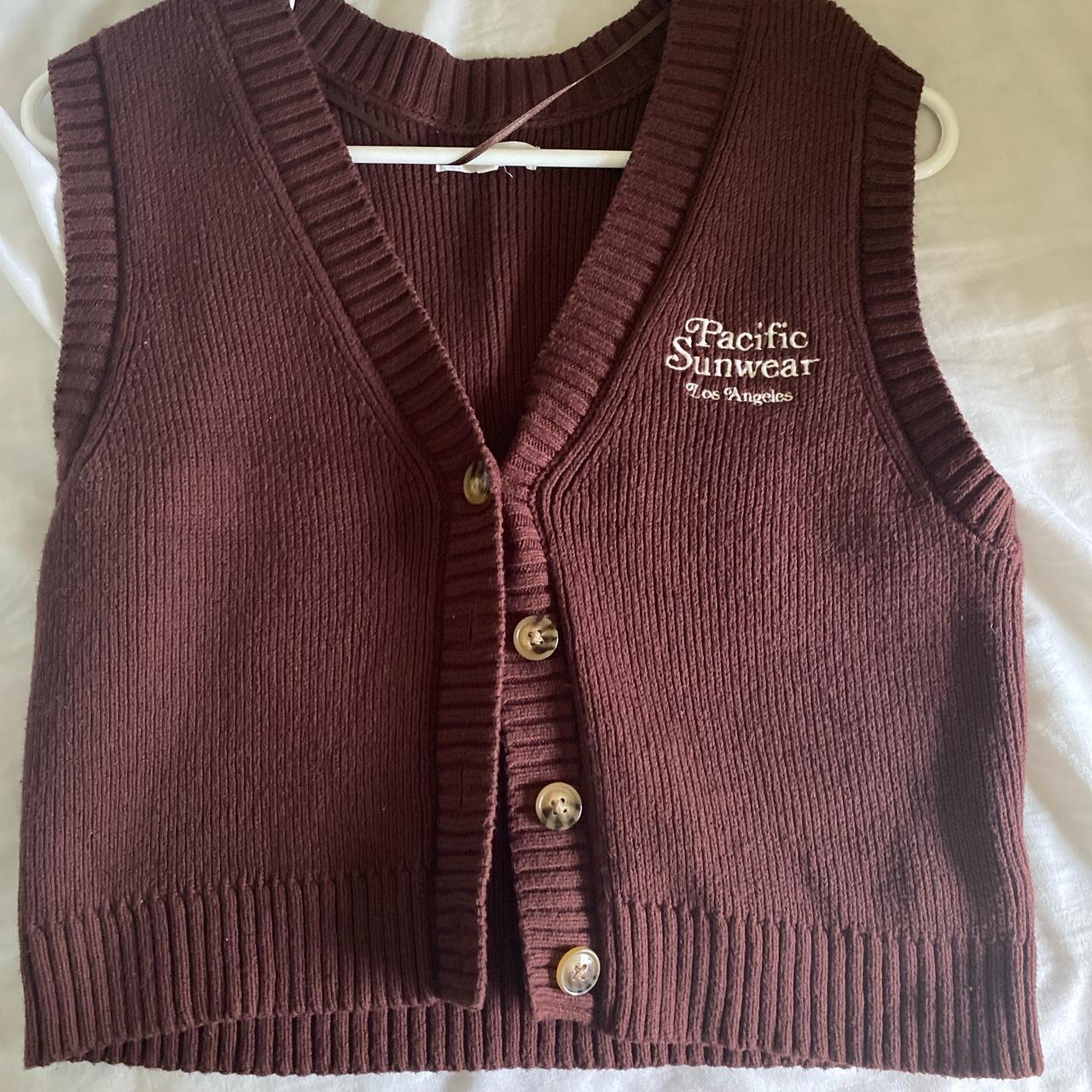 pacsun vest •never worn, perfect condition... - Depop