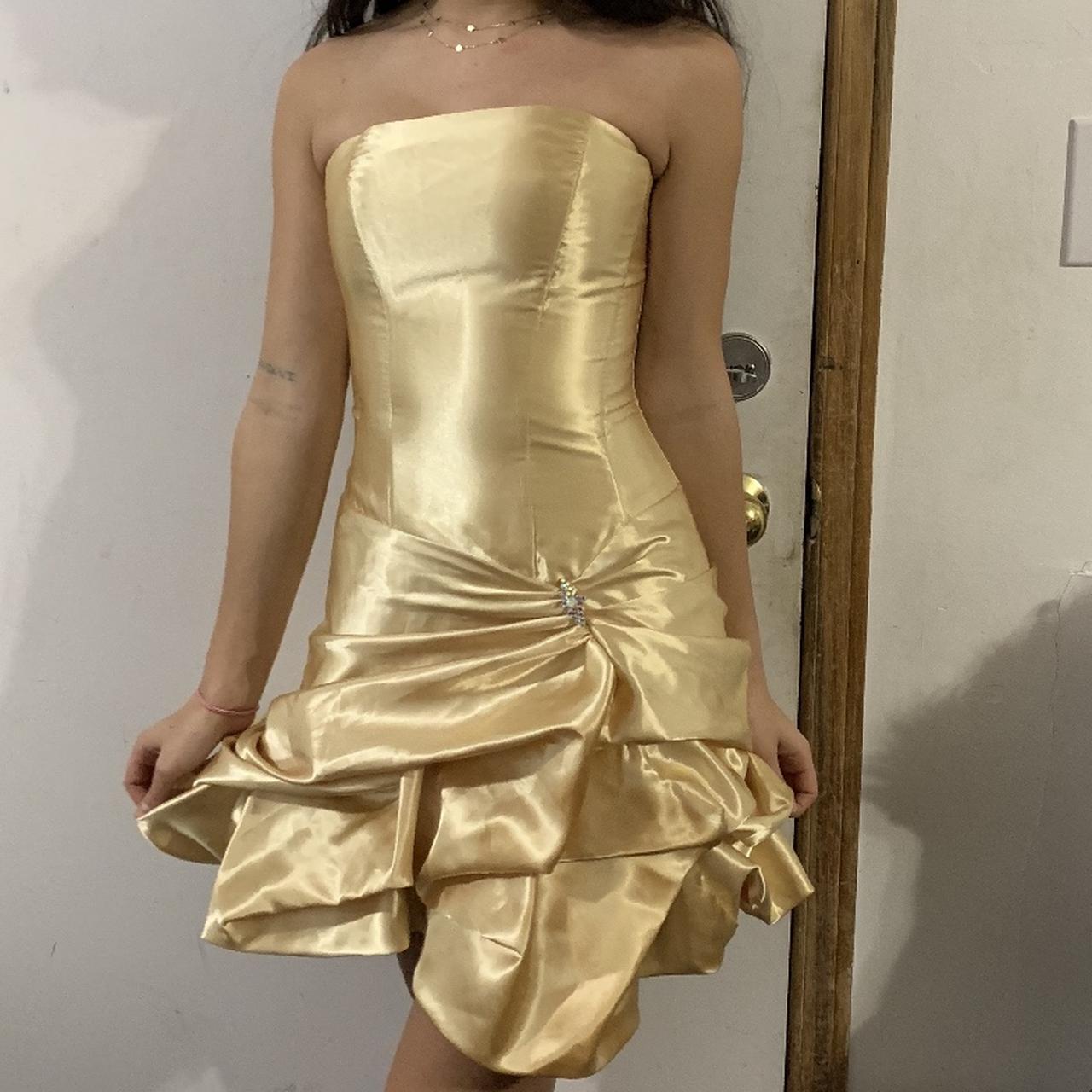 Beautiful Gold Grad/Prom Dress Size: S (26” waist,... - Depop