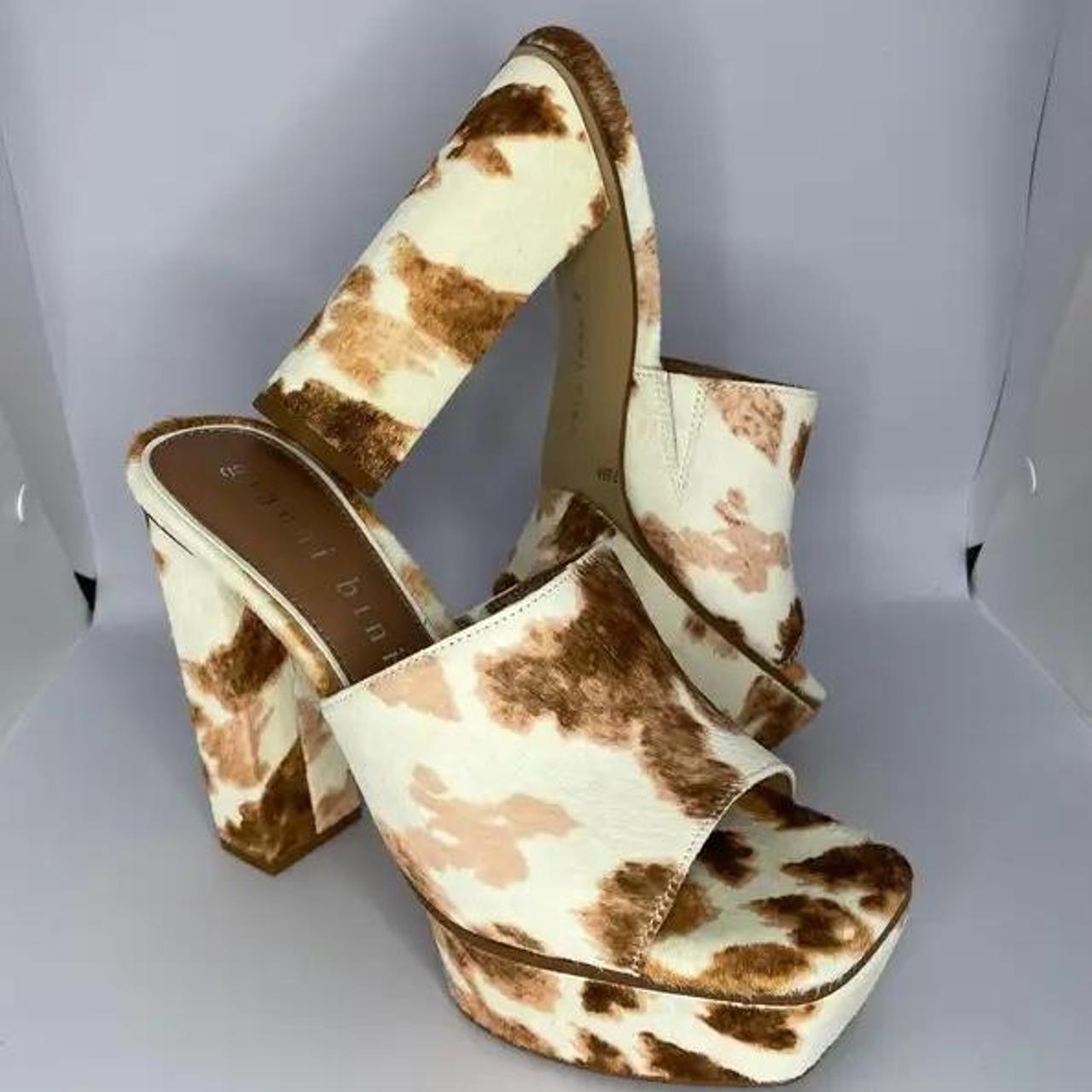 Women's Brown and Cream Mules | Depop