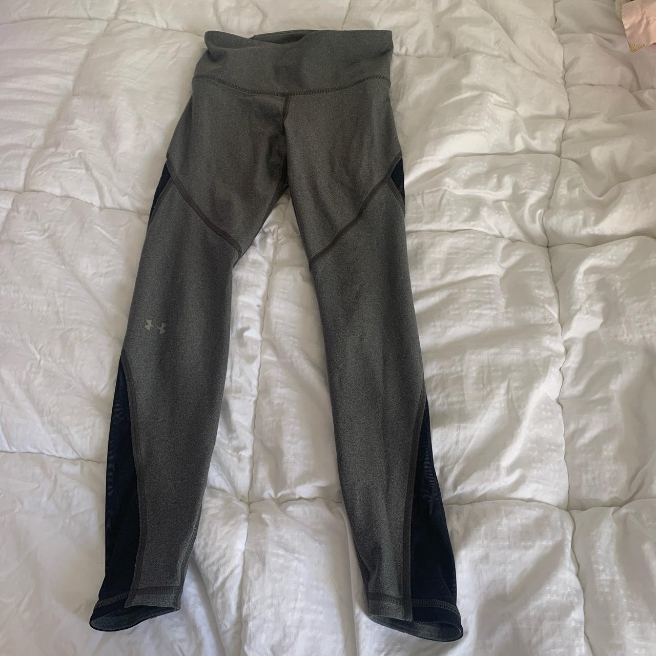 under amour leggings. really snug. don’t fit anymore - Depop