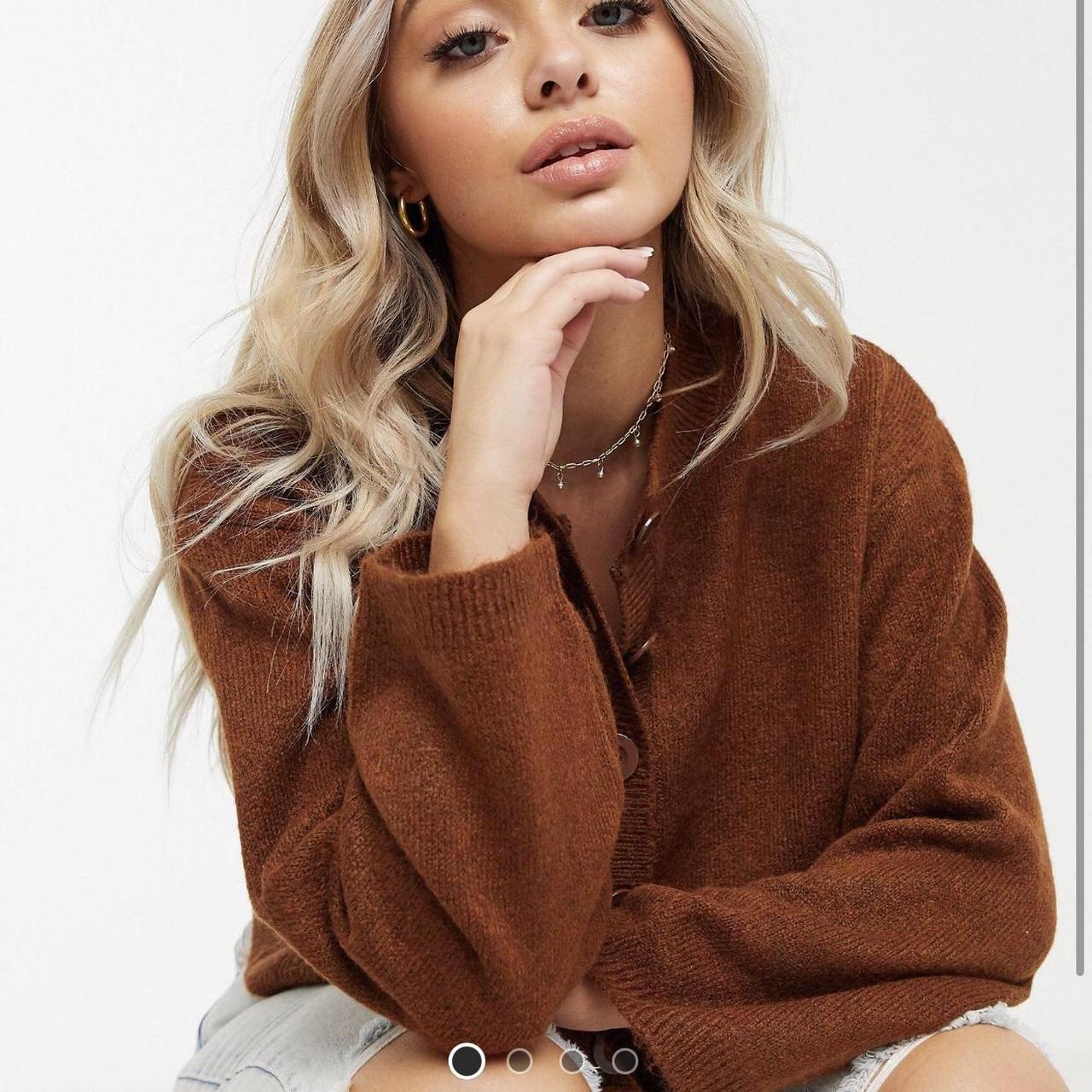 Asos cardigan in a good condition really aesthetic... - Depop