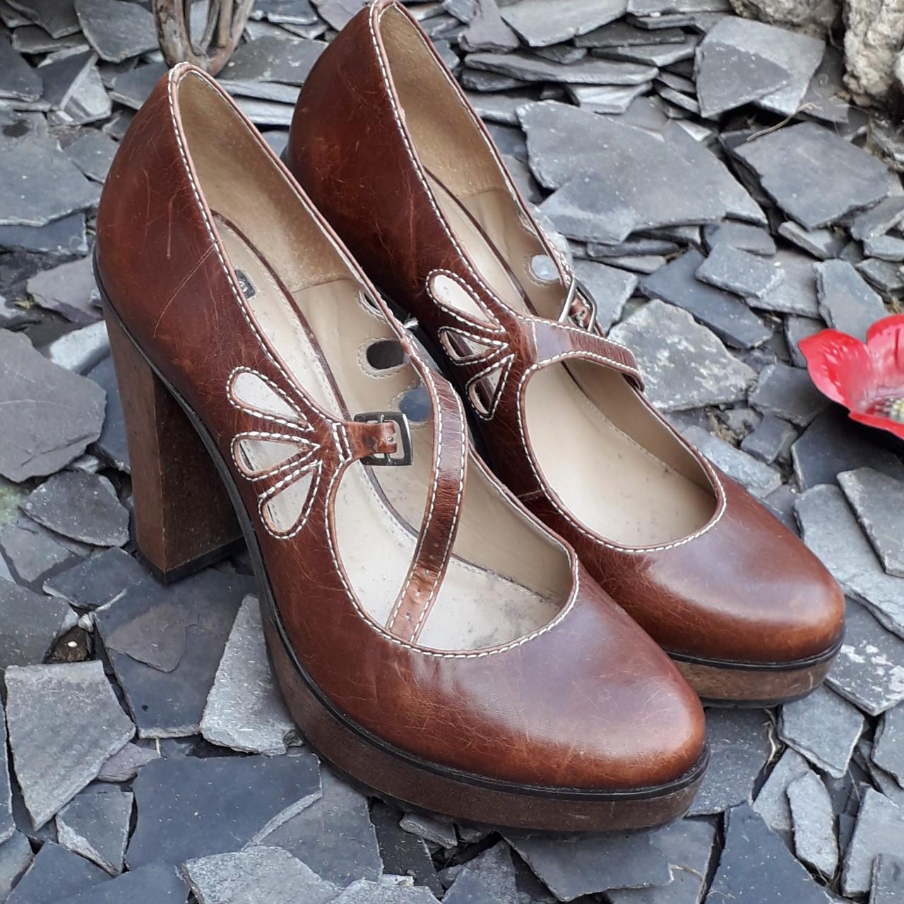 Womens Real Leather Block Heels Size 5 DO NOT... - Depop