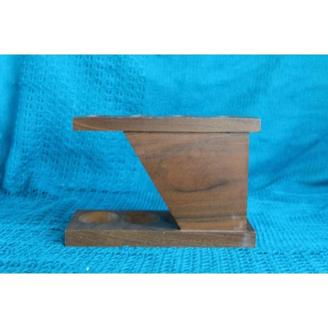 Mid century Wood Pipe stand for 6 pipes.... - Depop