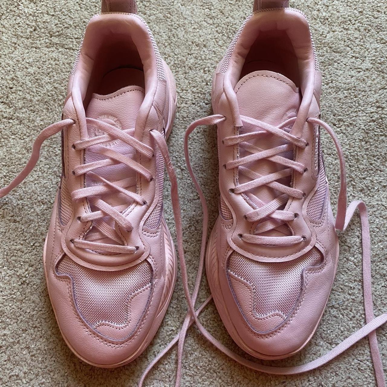 Adidas Women's Pink Trainers | Depop