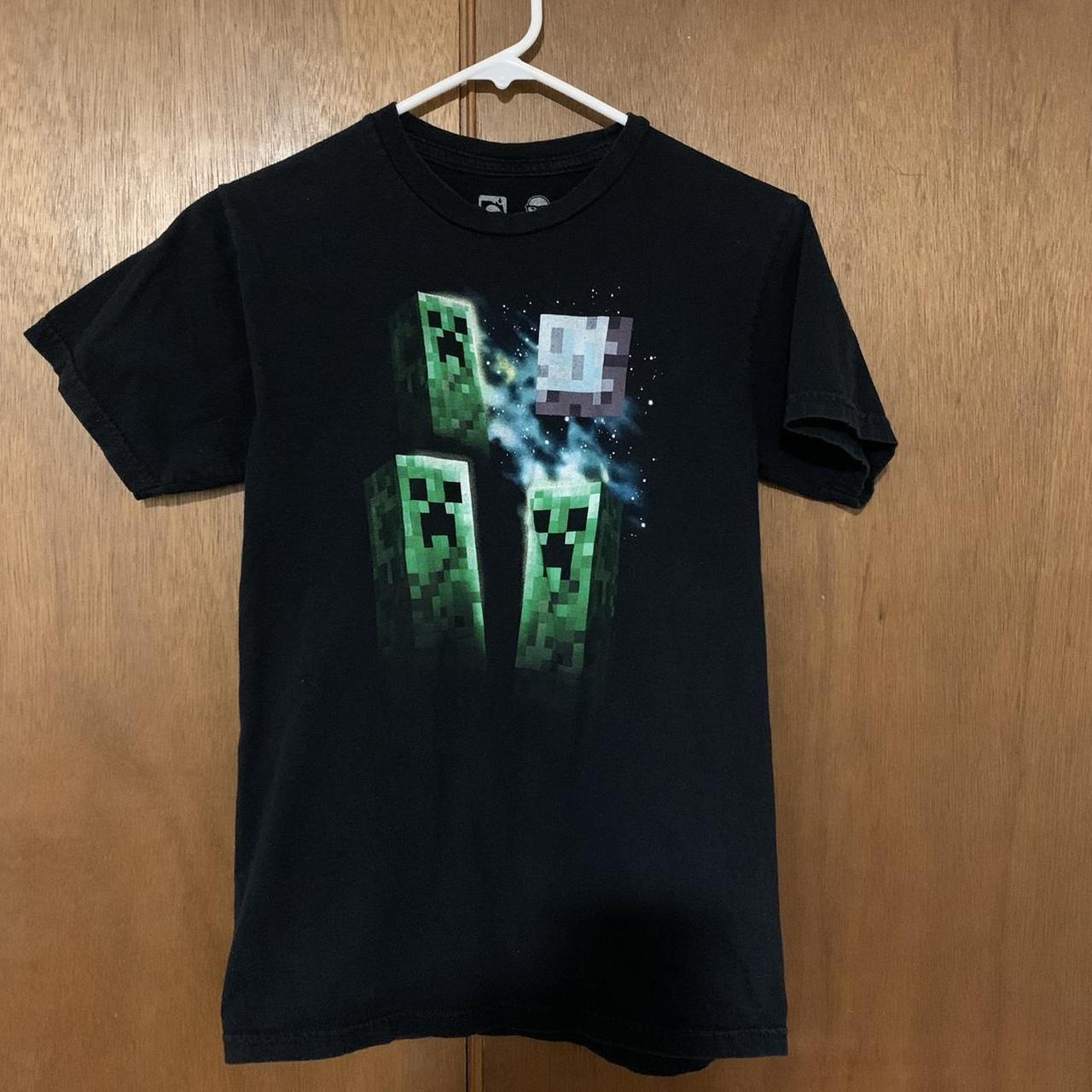 minecraft creeper shirt 💚 shirt says XS. it can fit... - Depop