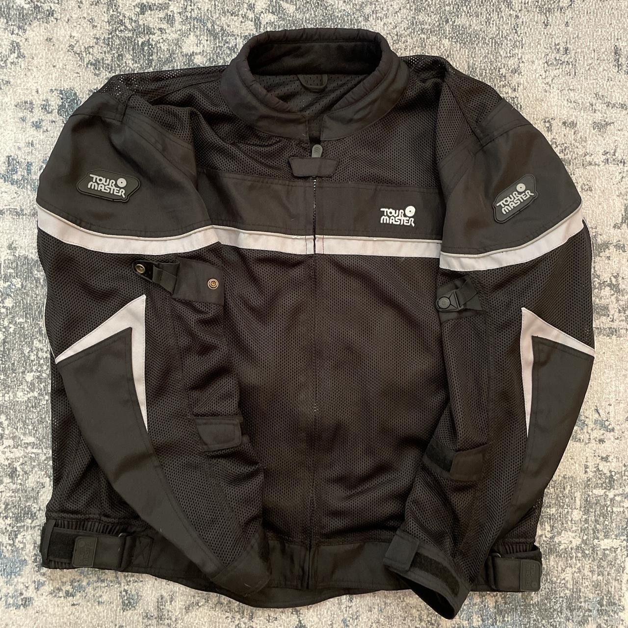 Tour Master Draft... - Depop