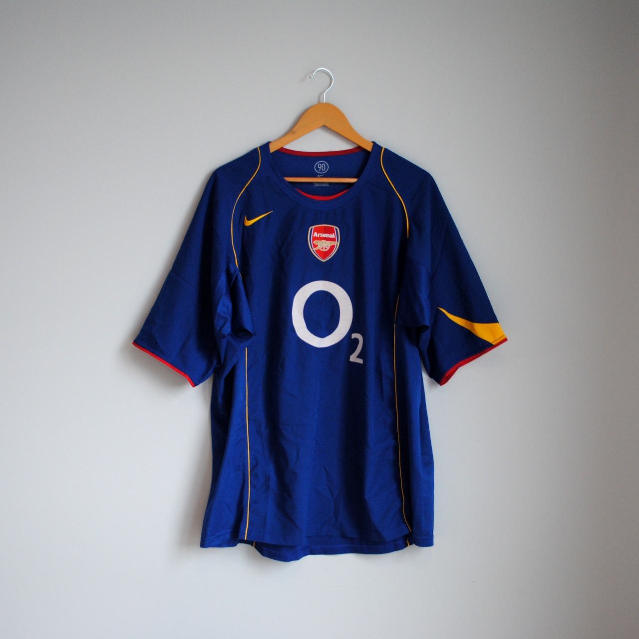 Arsenal 2004/05 Nike away football shirt, size extra... - Depop