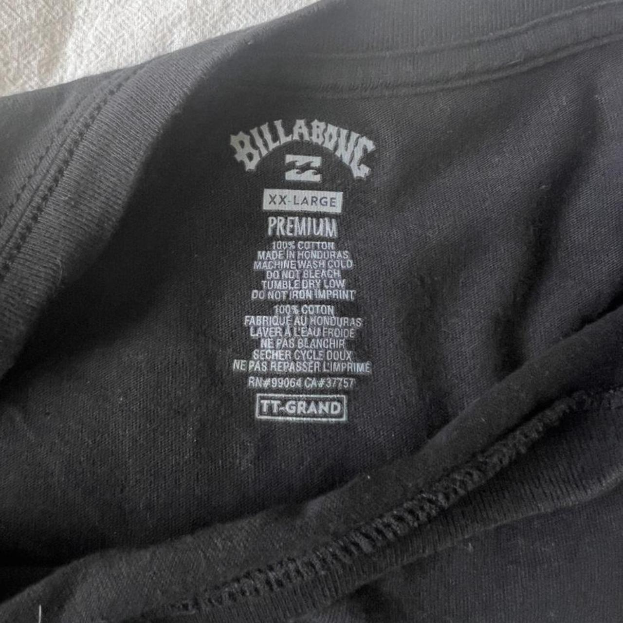 Billabong Men's T-shirt | Depop