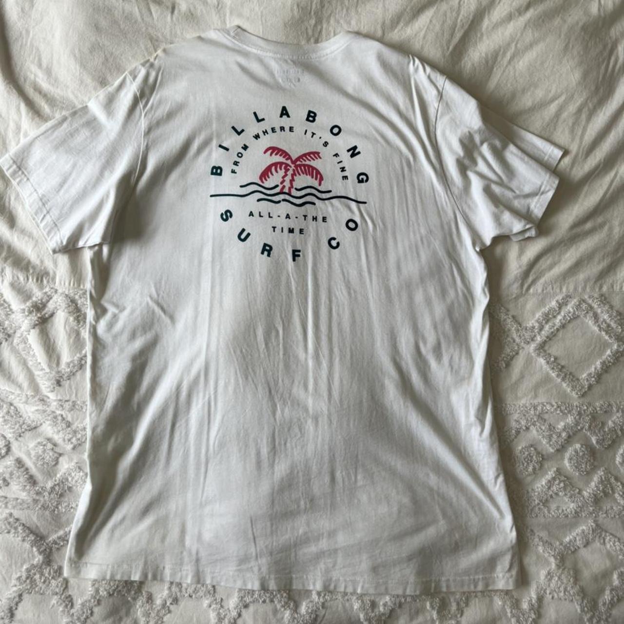 Billabong Men's T-shirt | Depop