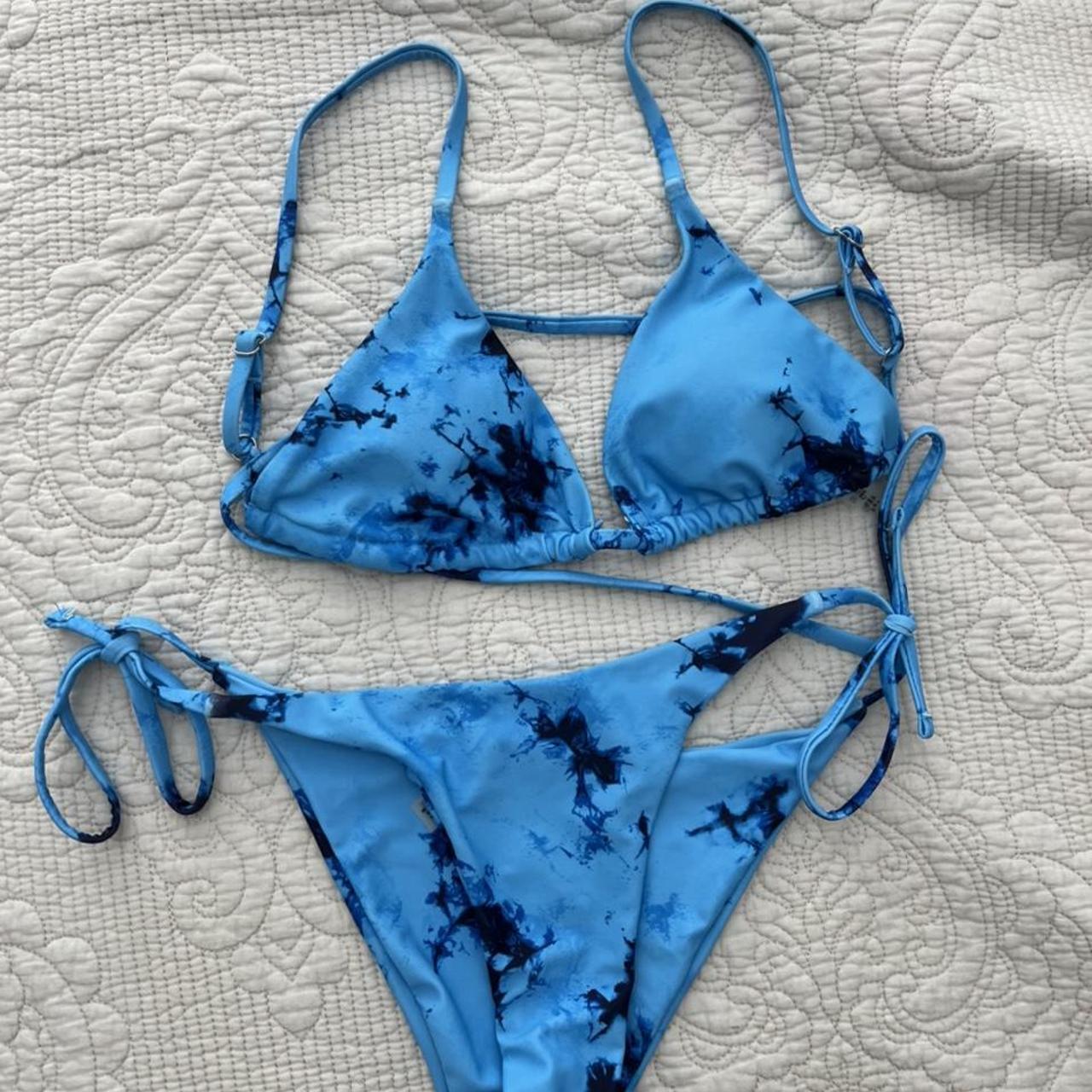 blue tye dye bathing suit set! size small - Depop