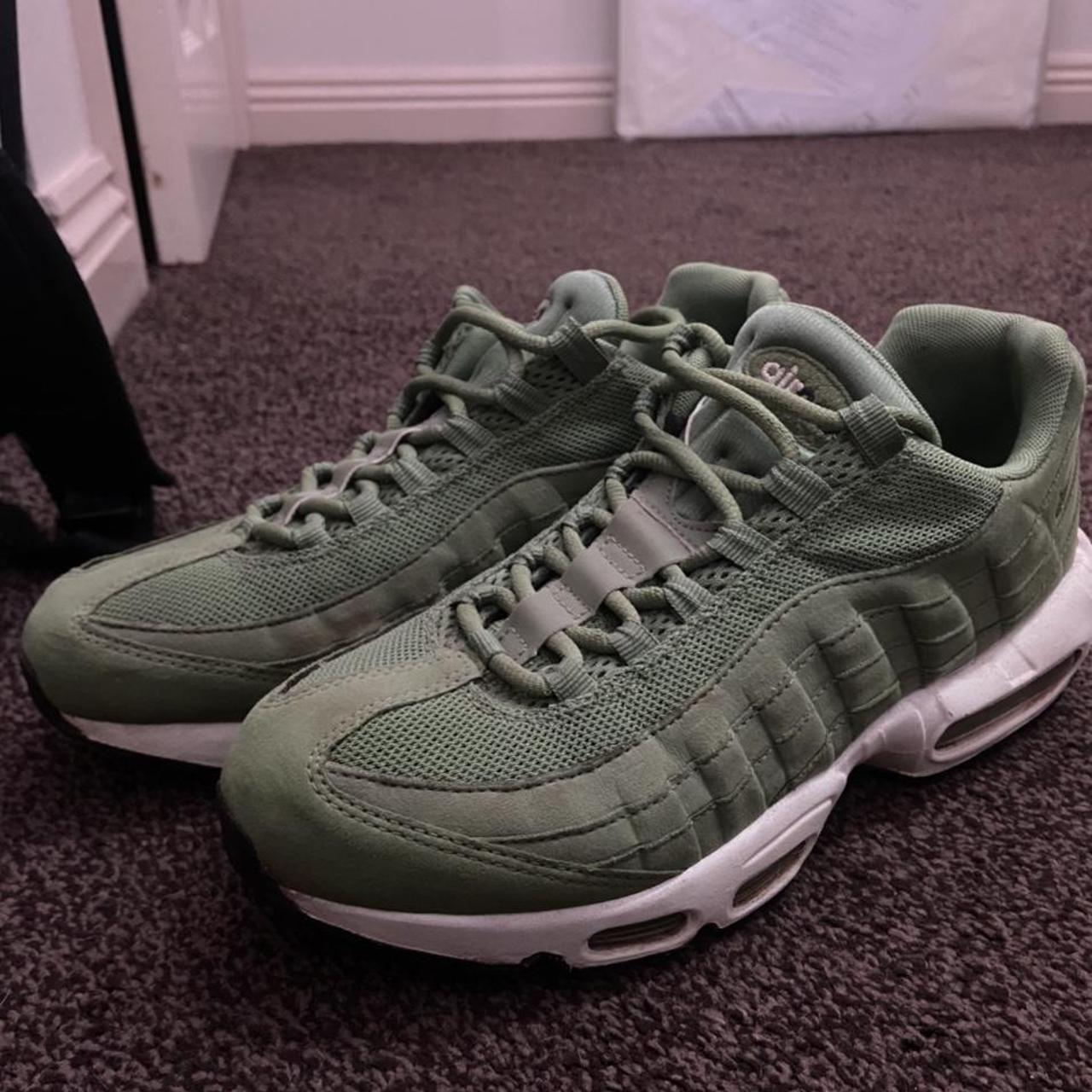 Green air max 95s Really nice shoes and in great... - Depop