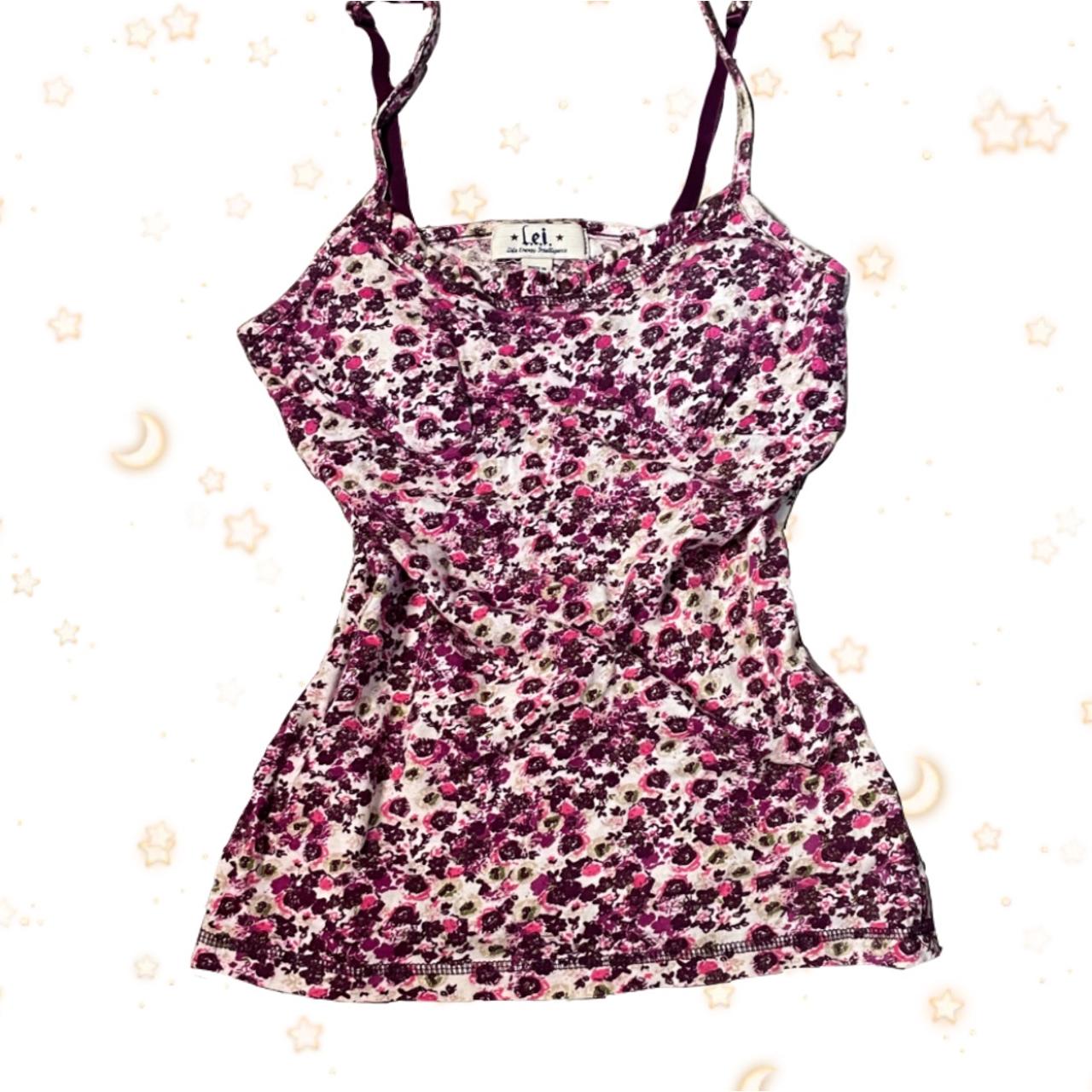 cute y2k lee tank top :) has lightweight bra insert... - Depop