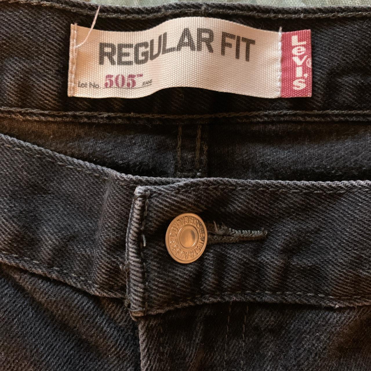 Regular fit Levi’s 505 W36/L32 - Depop