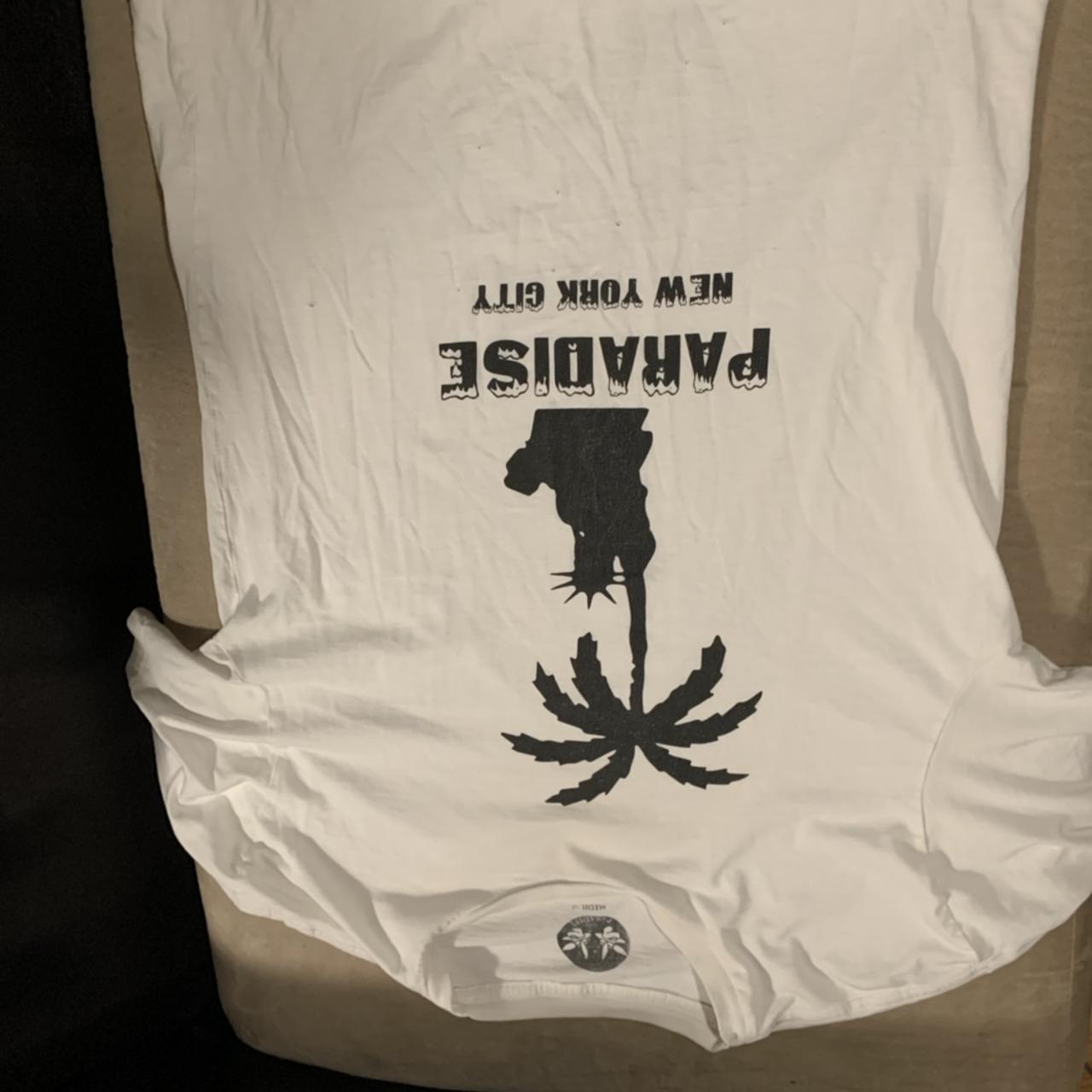 Paradise Men's T-shirt | Depop