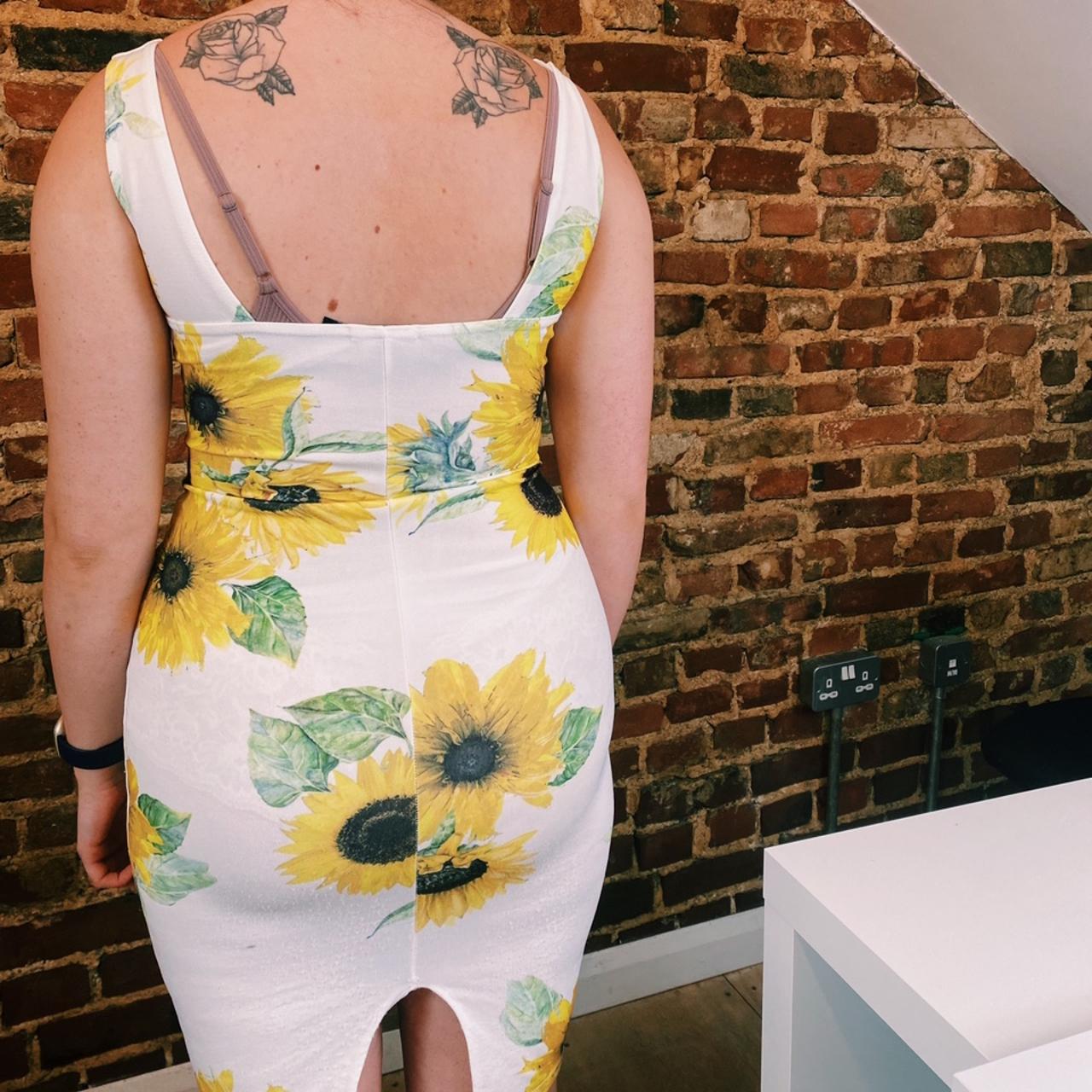 cute sunflower midi dress from boohoo! v flattering... - Depop