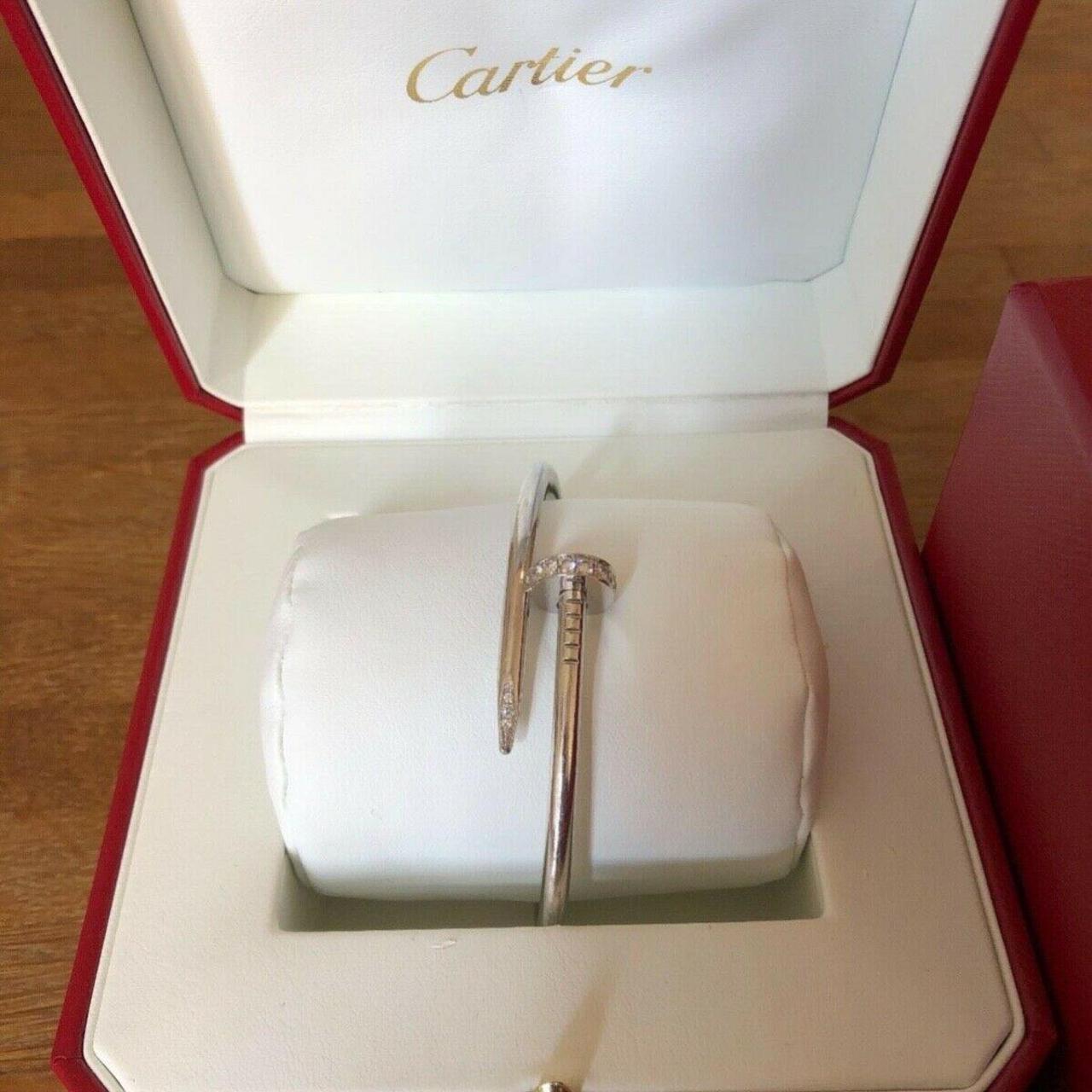 Bellissimo Bracciale a chiodo Cartier in oro bianco... - Depop