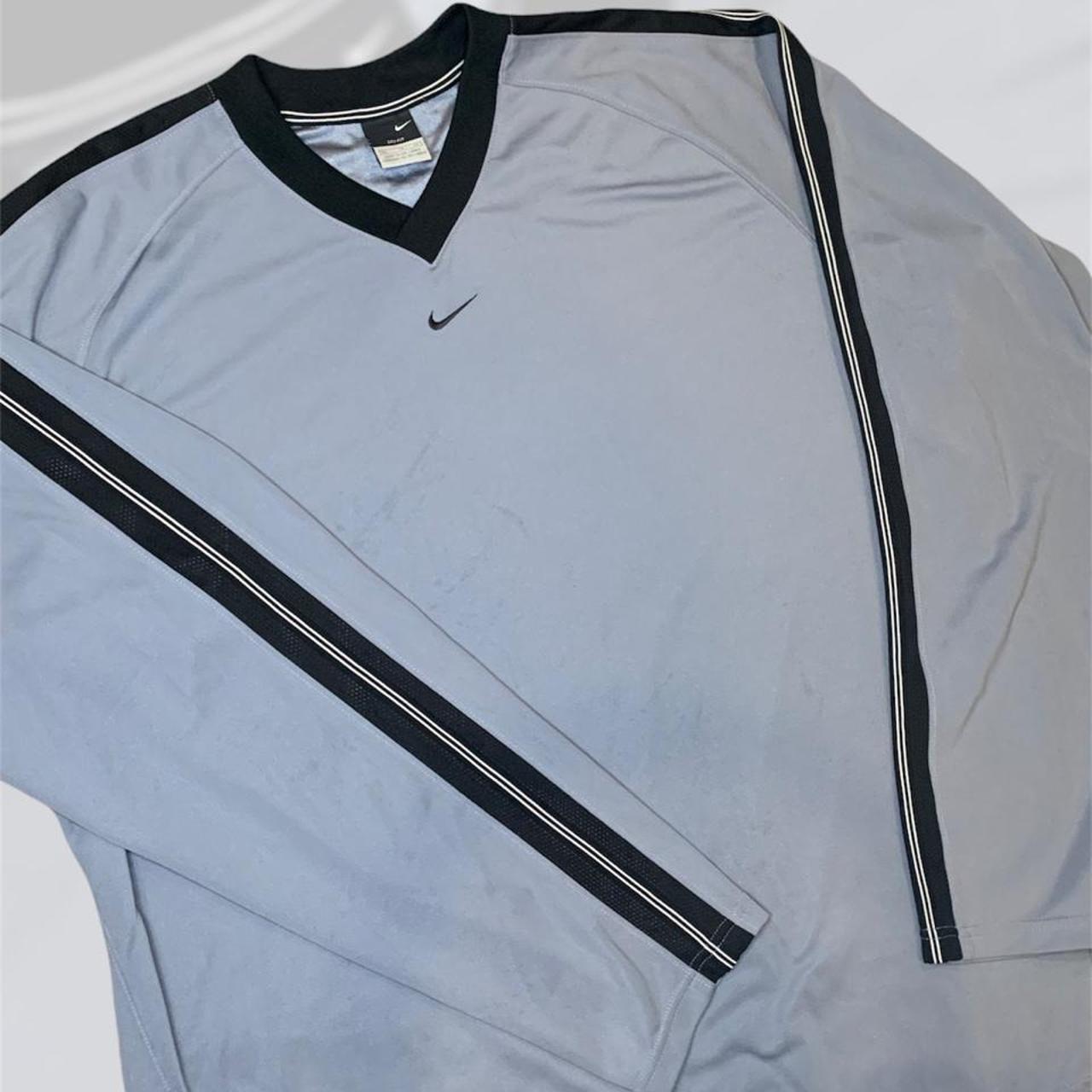 Vintage 2000’s Nike Soccer Long Sleeve Men’s... - Depop