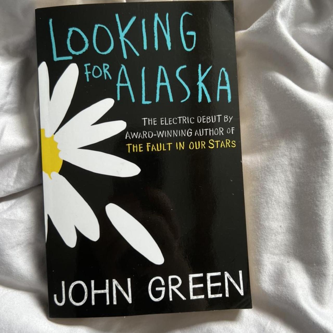 “Looking for Alaska” book ,in perfect condition!! - Depop