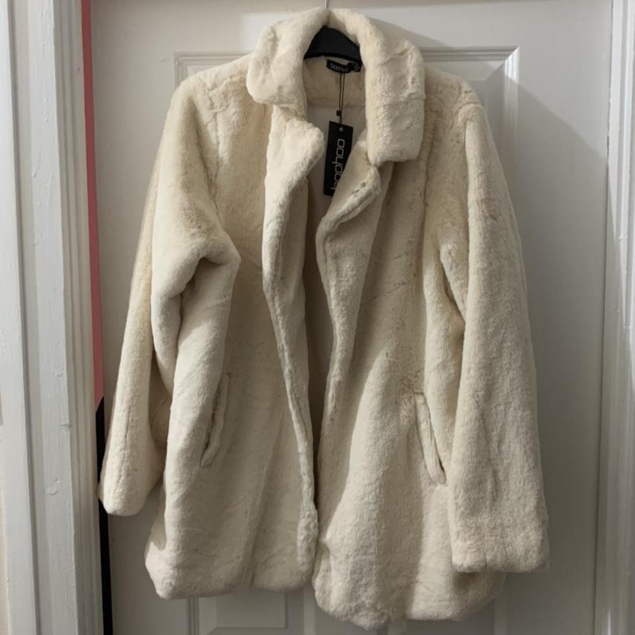 Boohoo Women's Cream Coat | Depop
