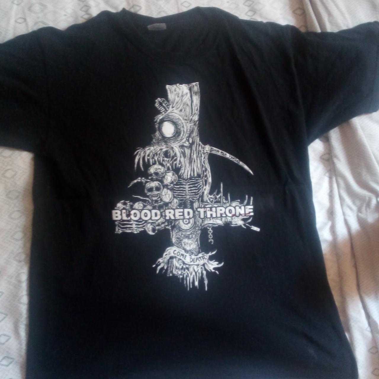 Blood red throne - Come death t-shirt. Size Large.... - Depop