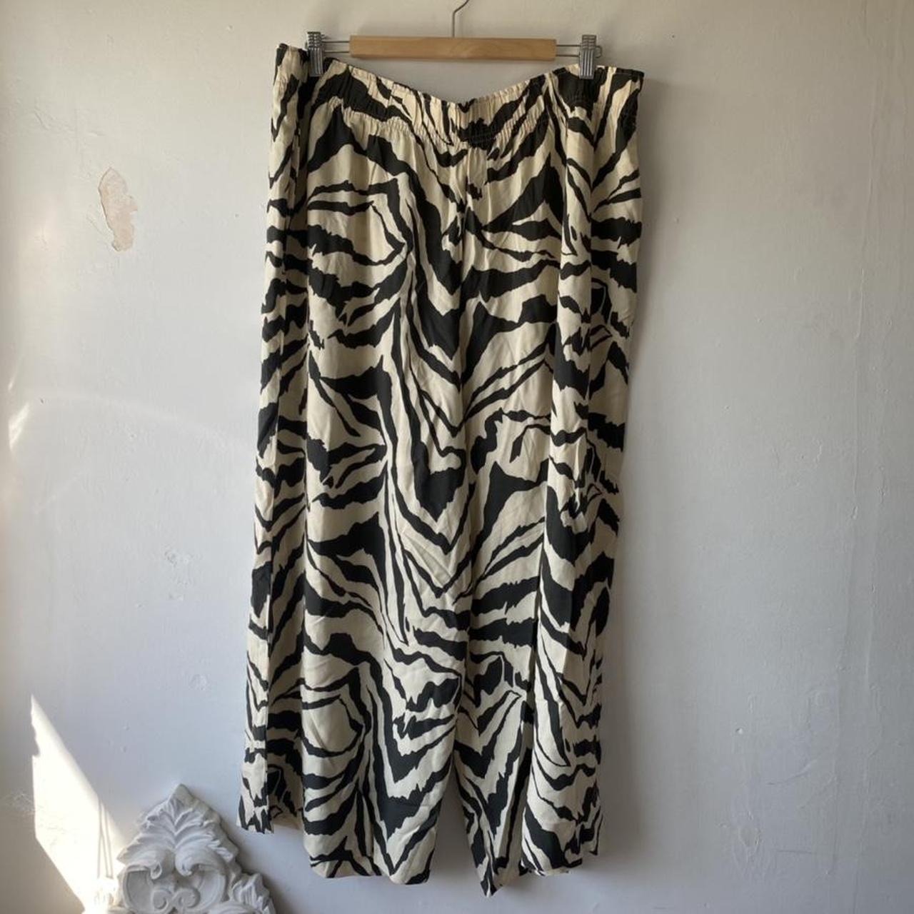 Brand new XL print trousers, super lightweight and... - Depop