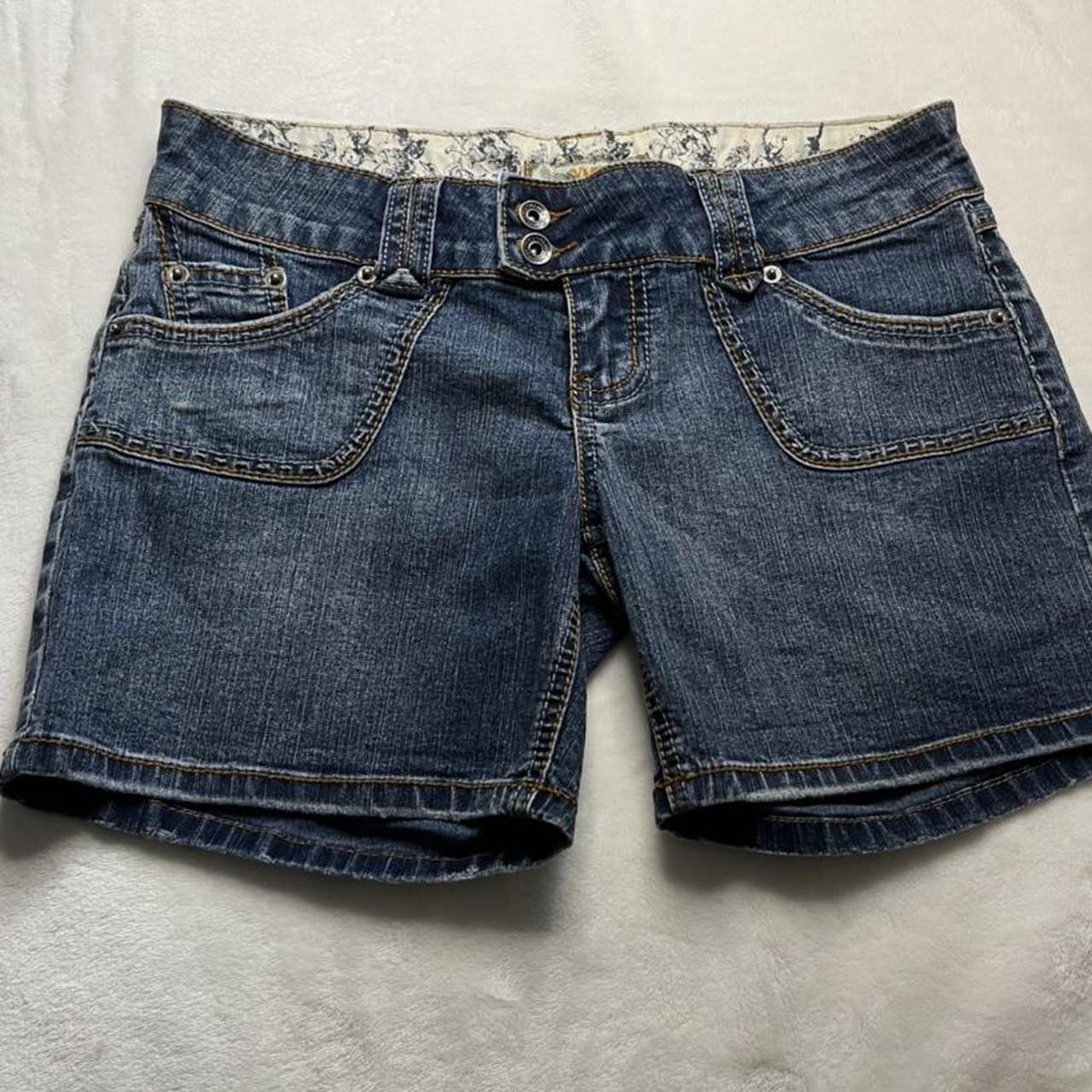 YMI jeans shorts lmk if you would like measurements - Depop
