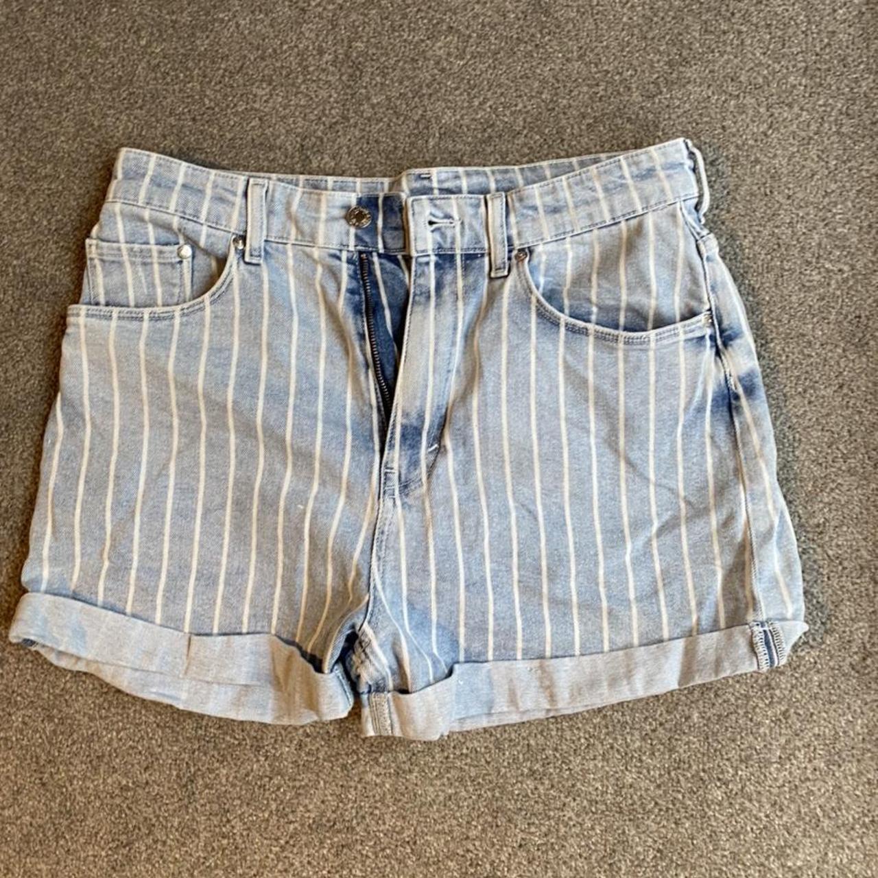 H&M Women's Blue and White Shorts | Depop