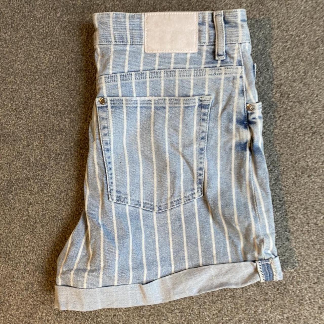 H&M Women's Blue and White Shorts | Depop