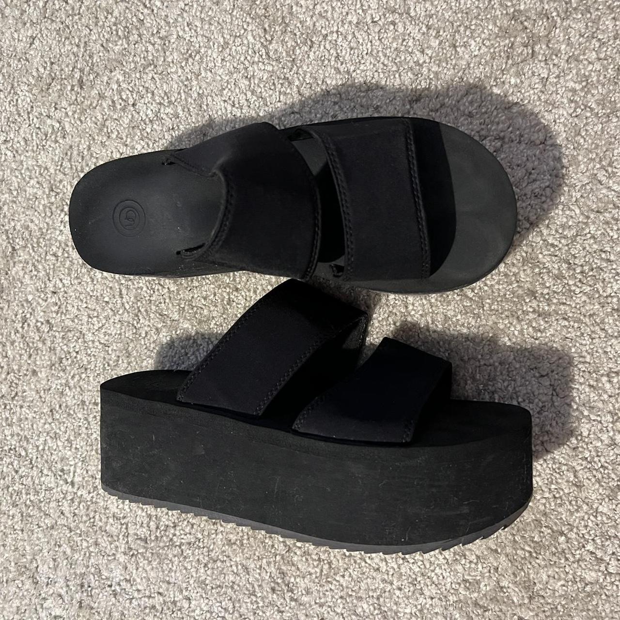Platform black sandles, similar to Steve Madden,... - Depop