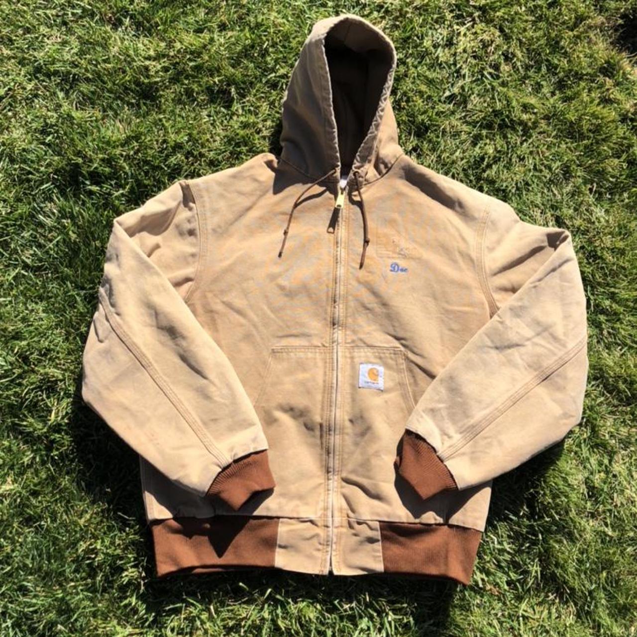 🥛TAN CARHARTT JACKET🥛 Men’s size L -polyester... - Depop