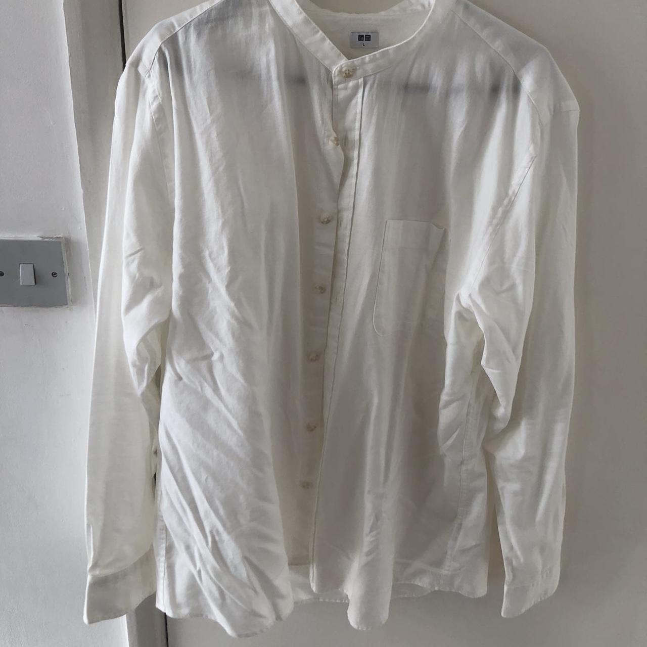 UNIQLO WHITE SHIRT SIZE XL 100% cotton - Depop