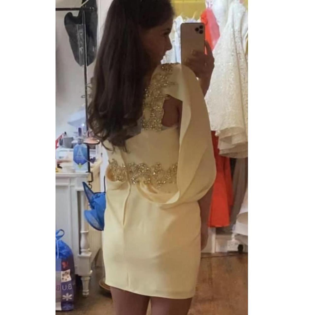 Mark Melia Dress & Fascinator Please message before... - Depop