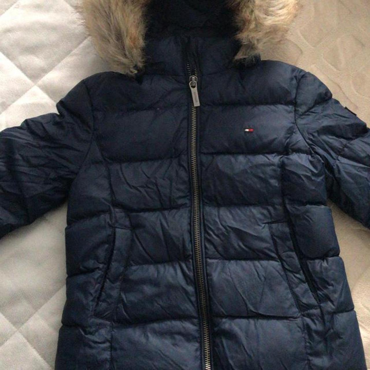 Bellissimo piumino Tommy Hilfiger taglia 104(5... - Depop