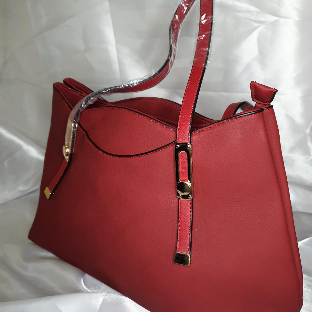 Beautiful red handbag in brand new condition - Depop