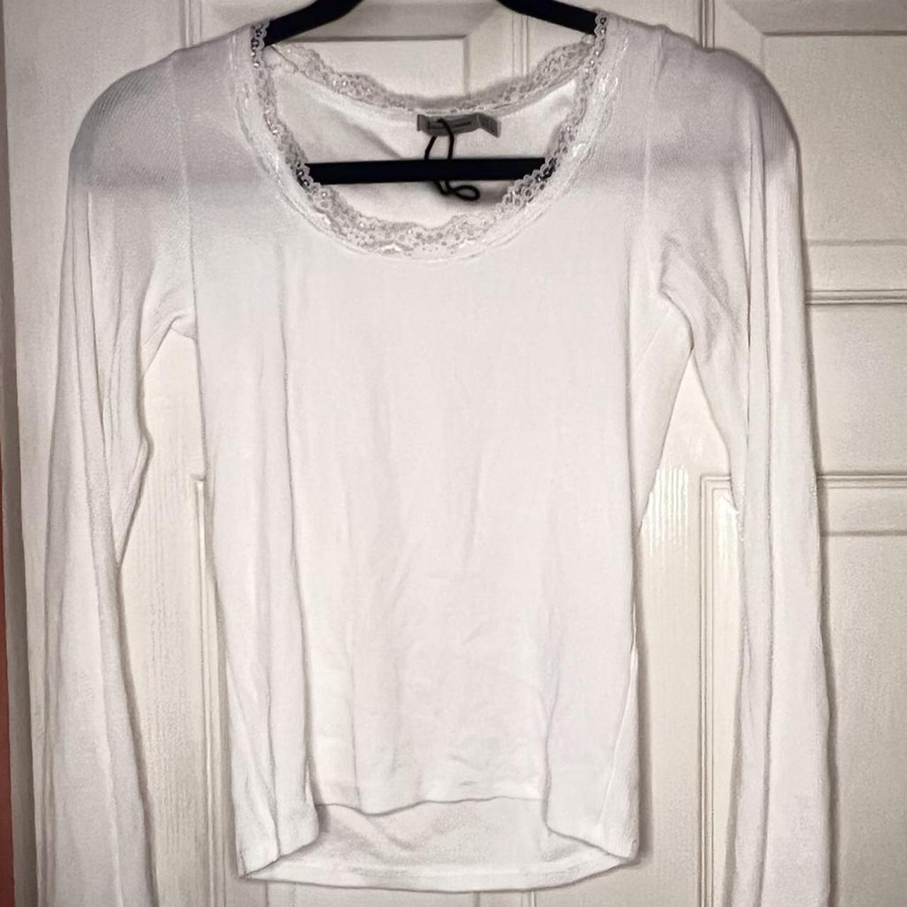 Women's White Top | Depop